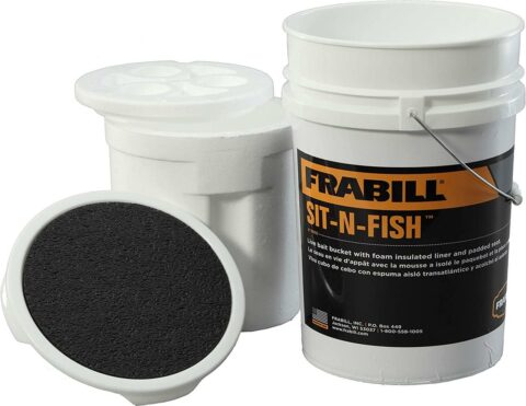 14 Best Live Bait Buckets To Keep Your Fishing Game Strong